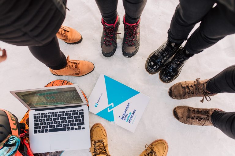 8 Super Quick Ice Breakers For Meetings | Think About Such Things