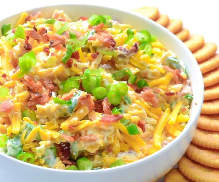 23 Yummy Thanksgiving Dips You Can't Stop Eating | Think About Such Things