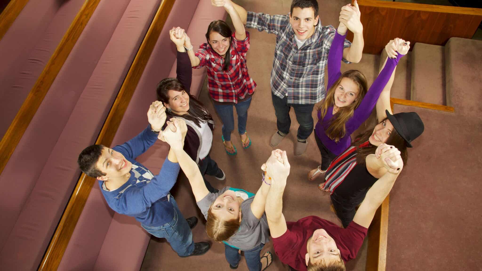 6 Quick Team Building Games To Energize Your Team | Think About Such Things