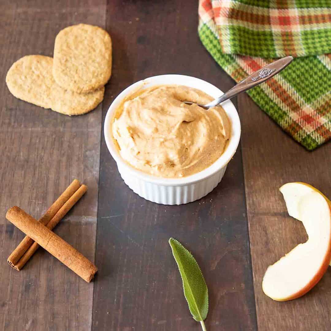 28 Amazing Christmas Dips You Can't Stop Eating | Think About Such Things