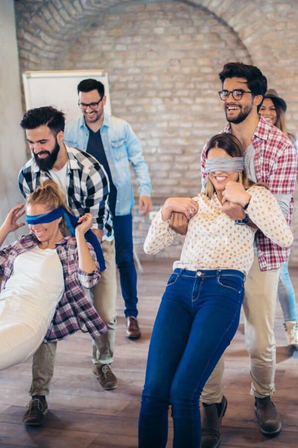 7 Team Bonding Ideas That Will Transform Your Group Dynamics | Think ...